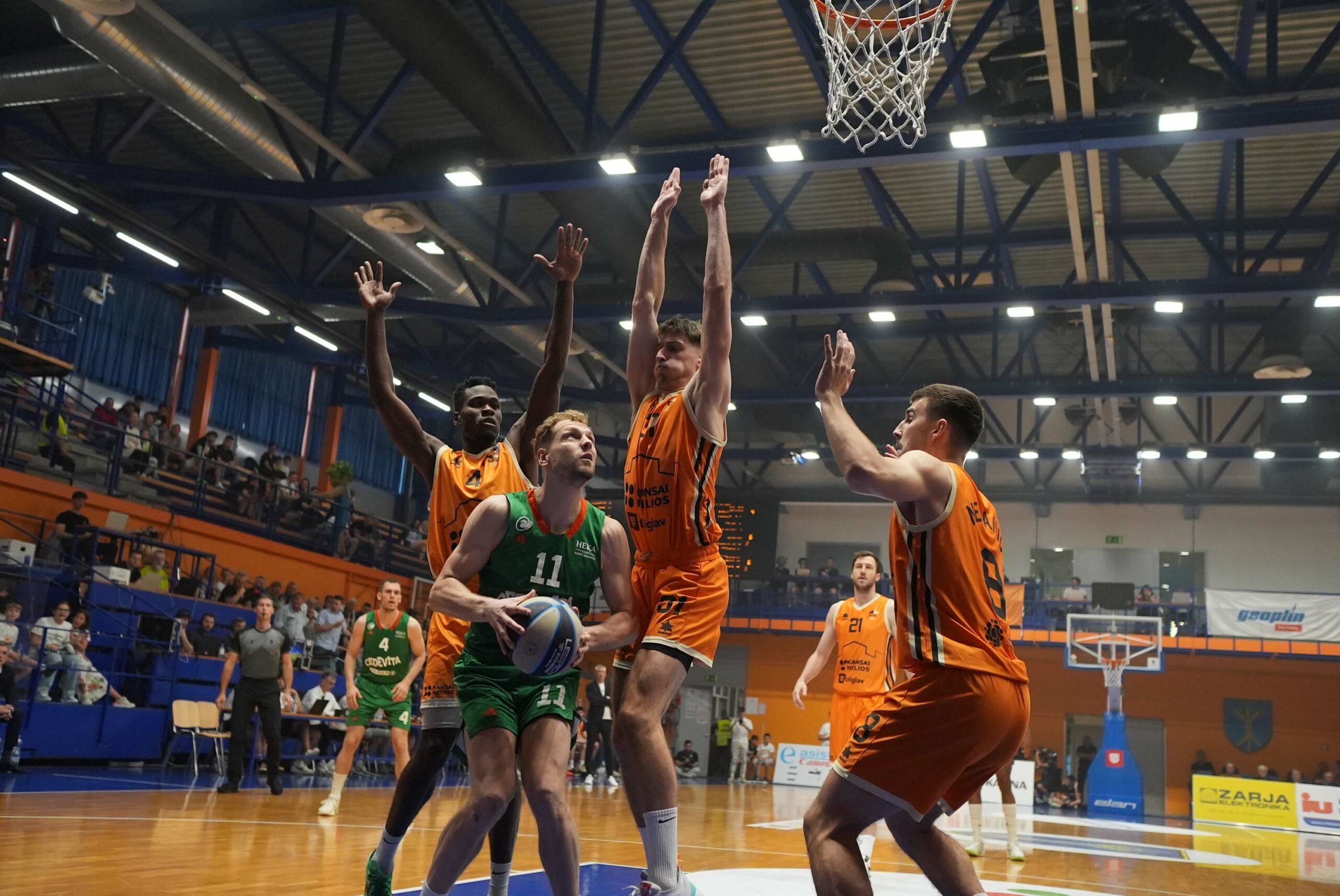 Kansai Helios : Cedevita Olimpija (3. tekma finala Lige Nova KMB; 29 ... Kansai Helios : Cedevita Olimpija (3. tekma finala Lige Nova KMB; 29 ...