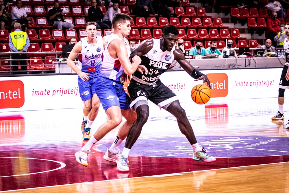 Derek Ogbeide je nova okrepitev na položaju centra!