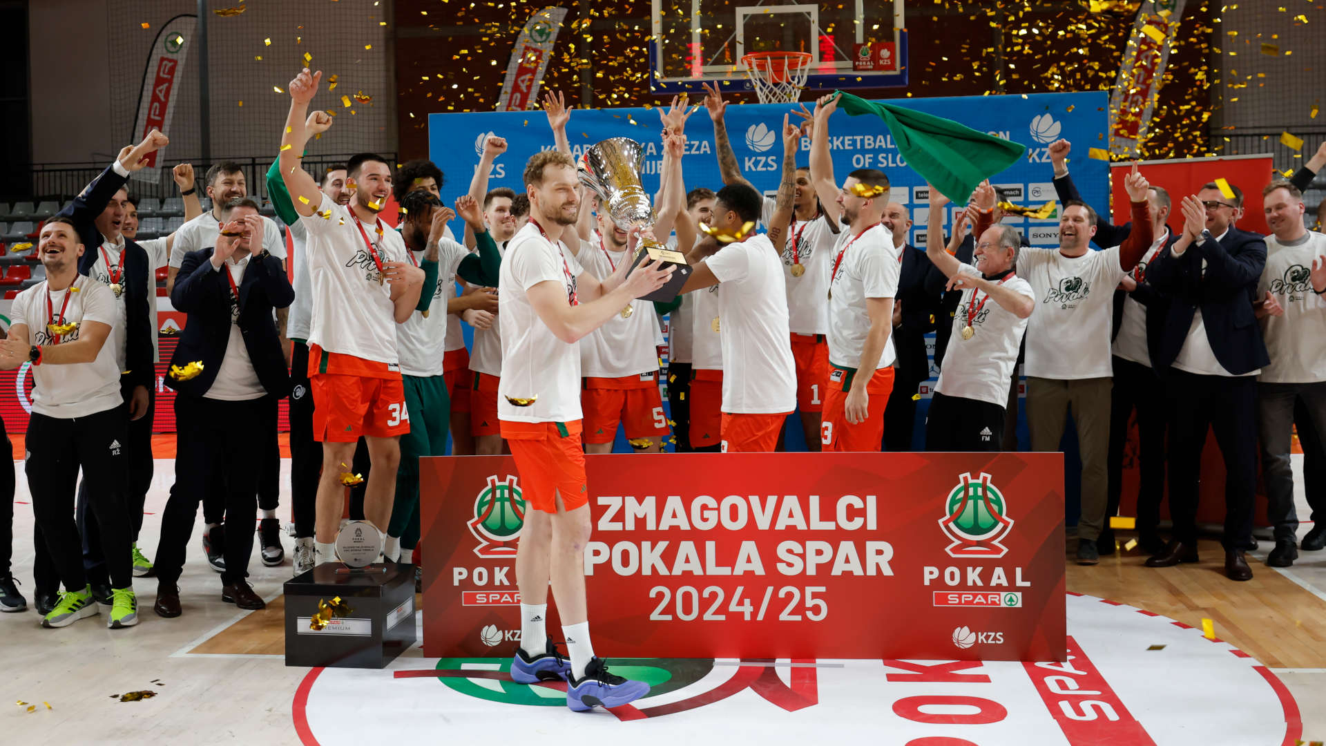 Cedevita Olimpija TV | Zmaji na Kodeljevem do četrtega zaporednega ...